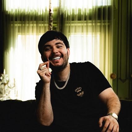 Toca las 10 canciones más populares de Tito Double P en AcordesWeb.